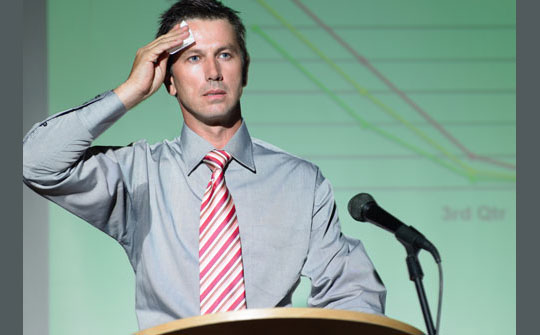 sweating-at-work ⋆ PlainTips.com ALT